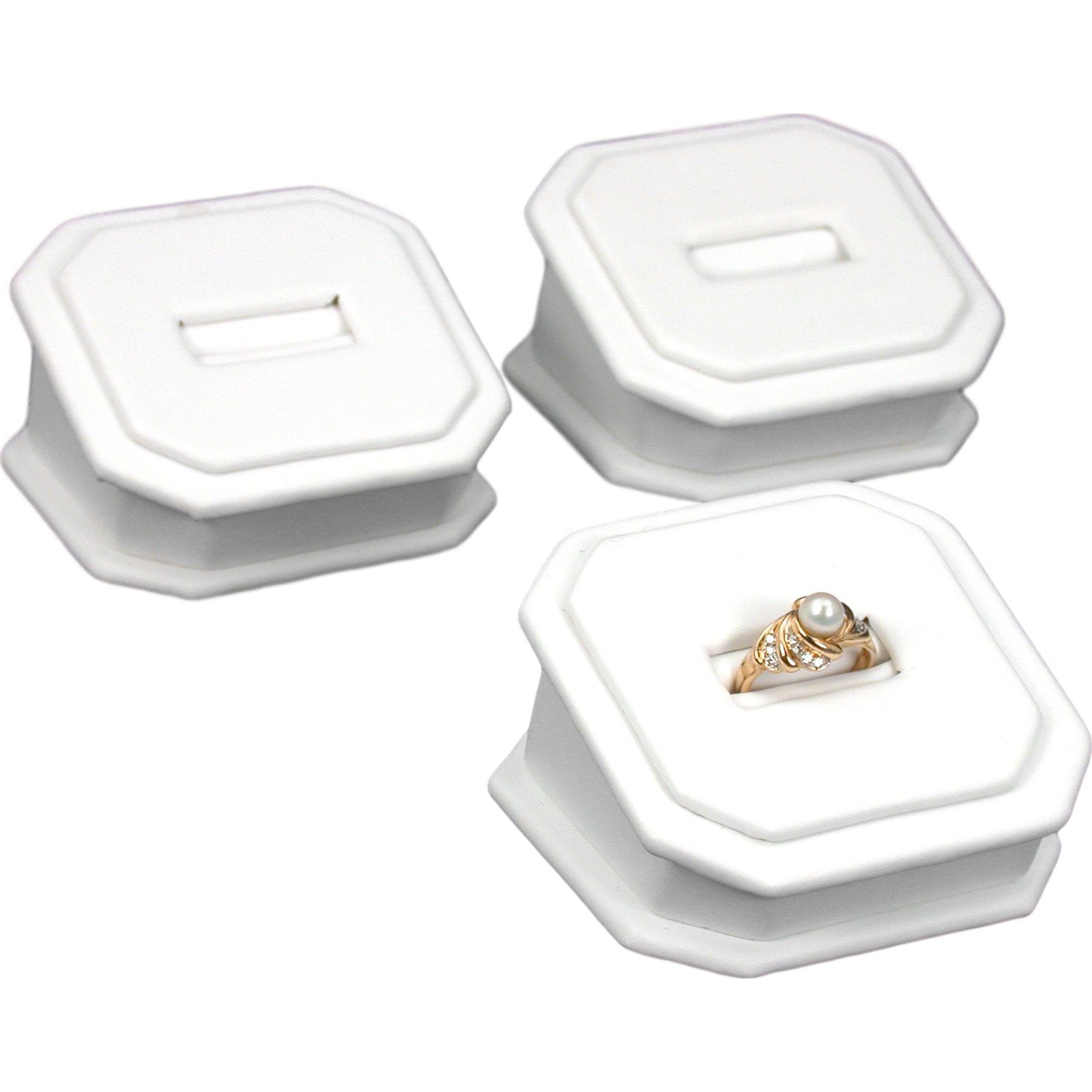 3 White Leather Ring Stands Jewelry Showcase Displays – FindingKing